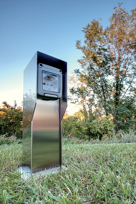 Mr Help Charging Station - JardinChic